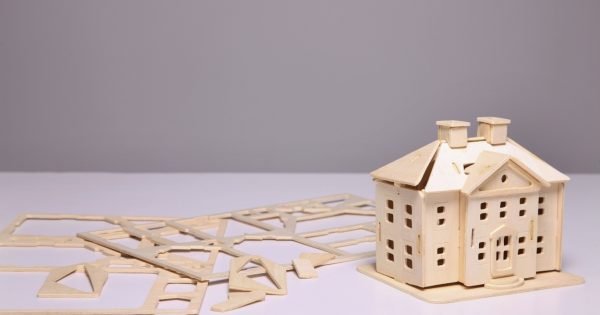 Comment fabriquer une maquette en bois ? - Direct Home